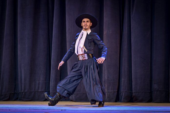 Cómo Bailar el Malambo en Sencillos Pasos, Una Danza Tradicional Argentina